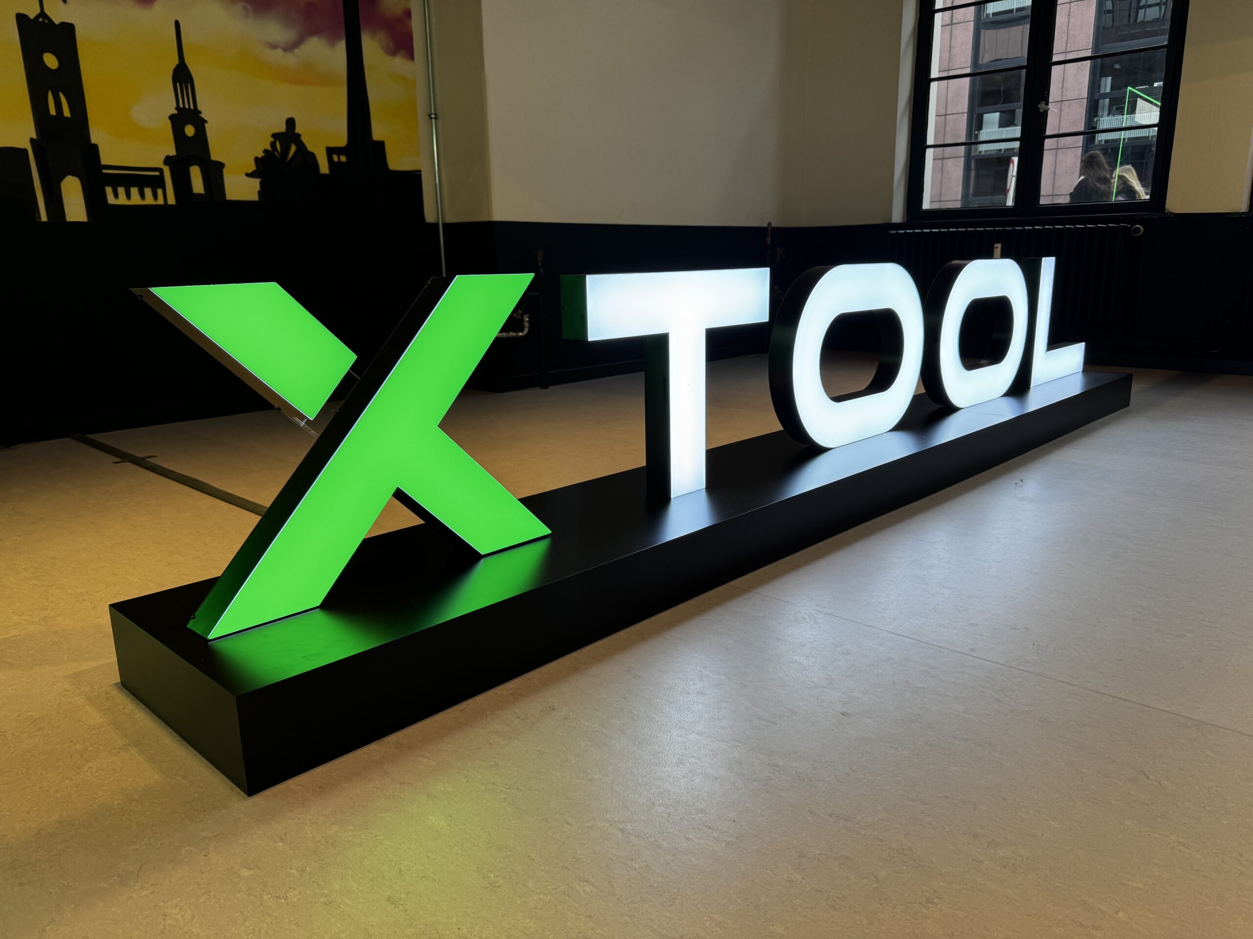 xTool stellt seine Strategie: „Make It Here“ vor